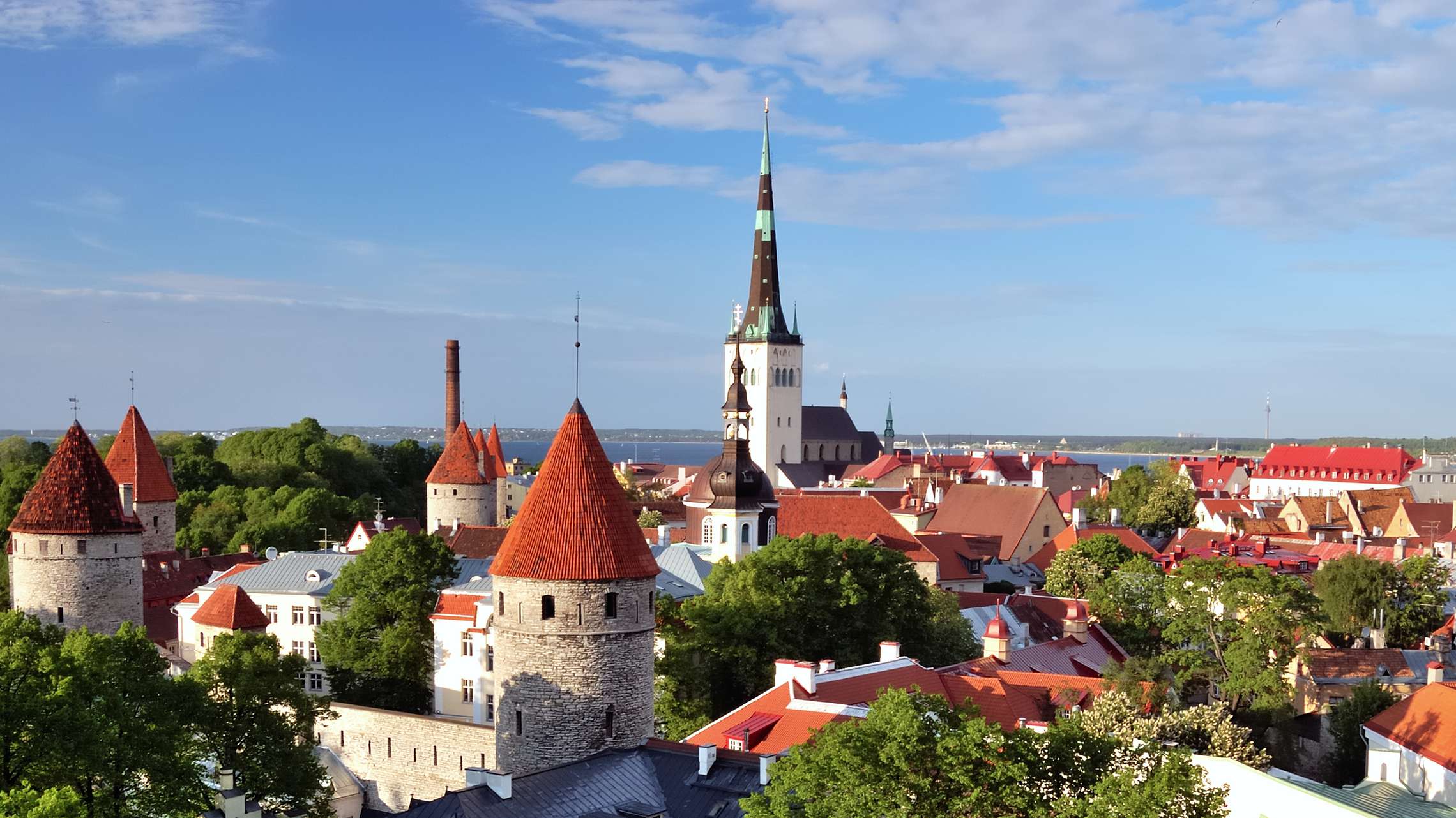 Estland-Urlaub: Reiserücktritt und Auslandskrankenversicherung